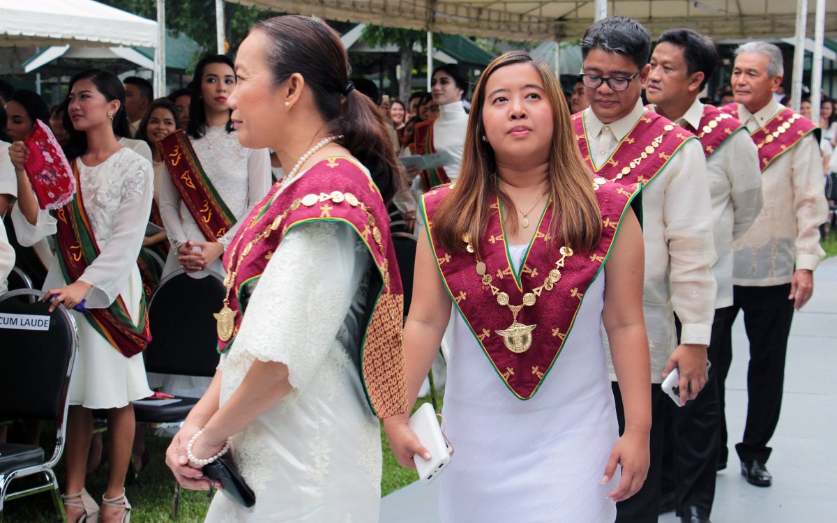 IN PHOTOS: UP Cebu graduates 405 - University of the Philippines