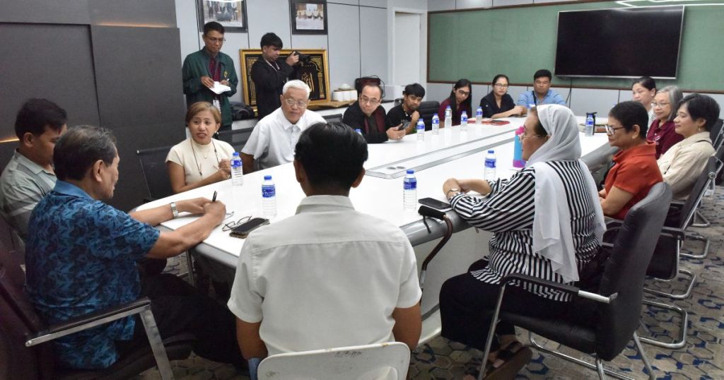 Flagship Program 8: Expansion of Public Service Offices - University of ...